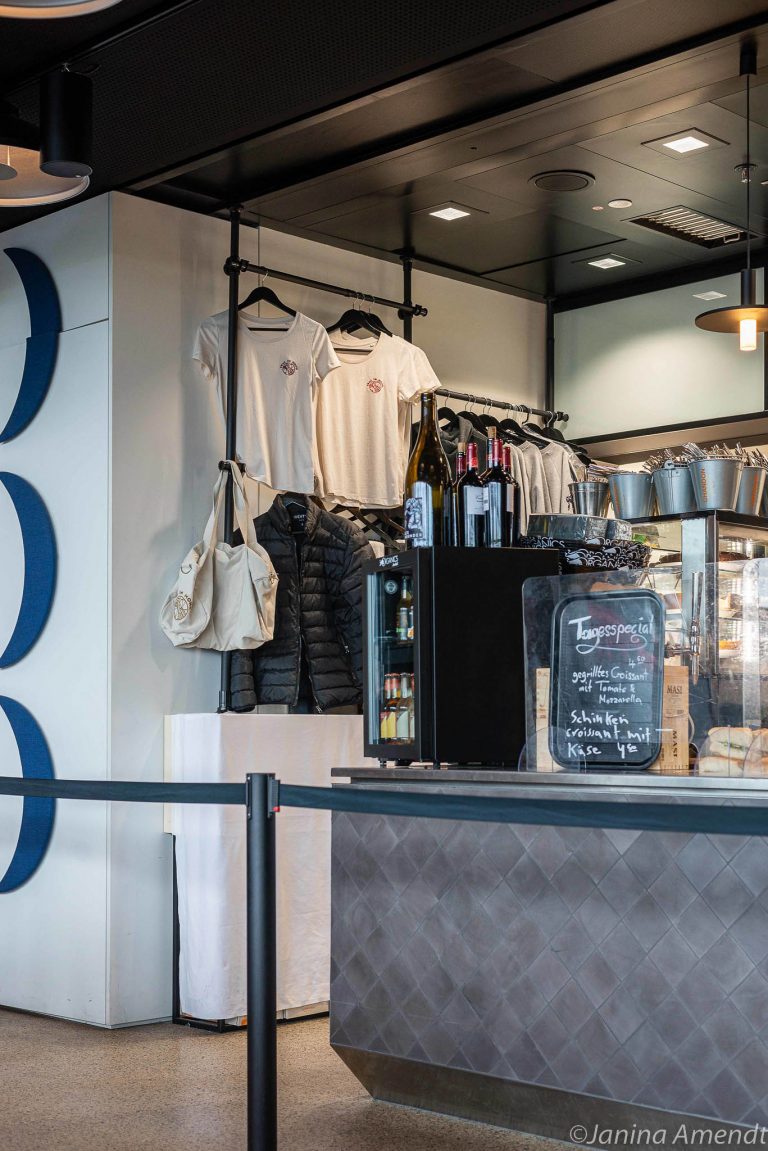 Neue Rooftop Bar – Frau im Mond im Deutschen Museum